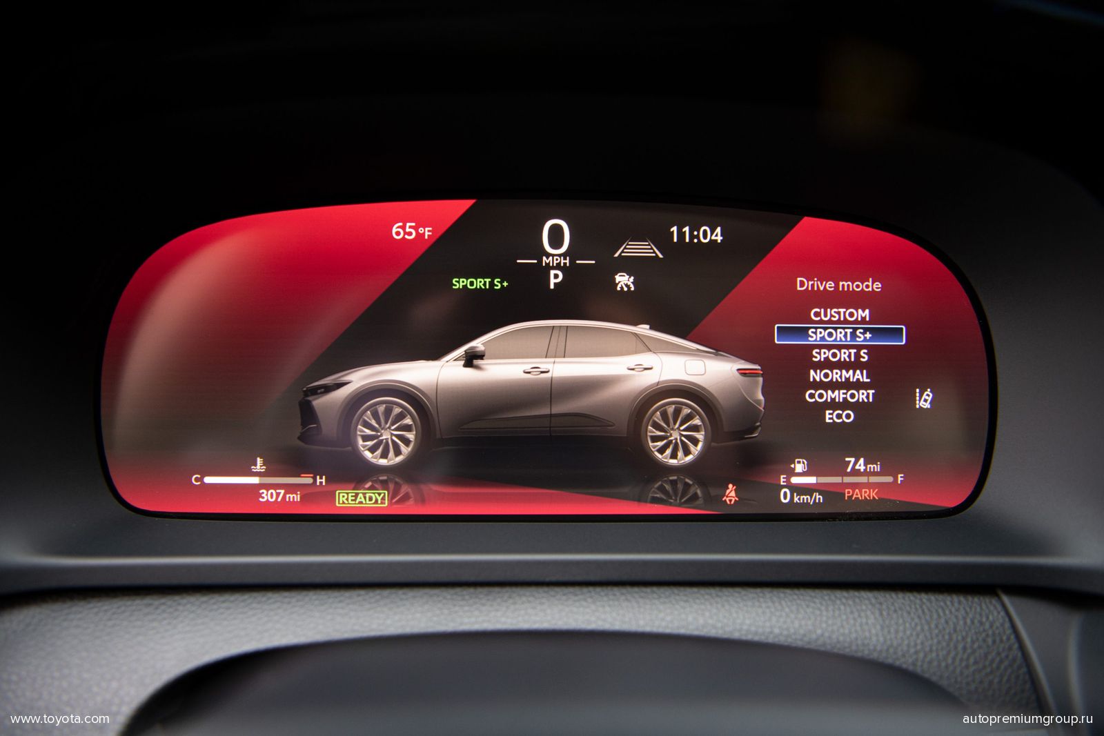 Купить новый Toyota Crown Cross-Sedan 2025 в наличии и на заказ в Москве.